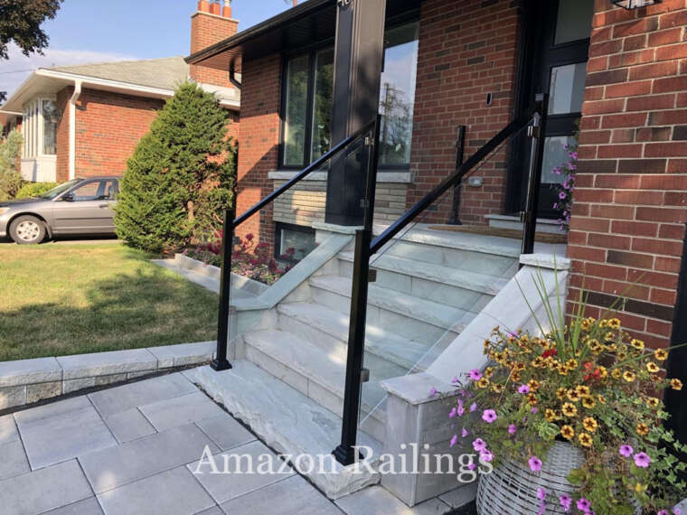 Outdoor Glass Railings for Stair, Deck, Balcony in Toronto